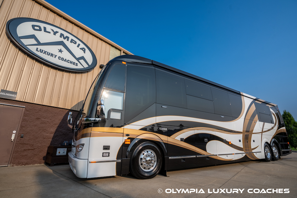 2020 Prevost Emerald H3-45 Quad Slide